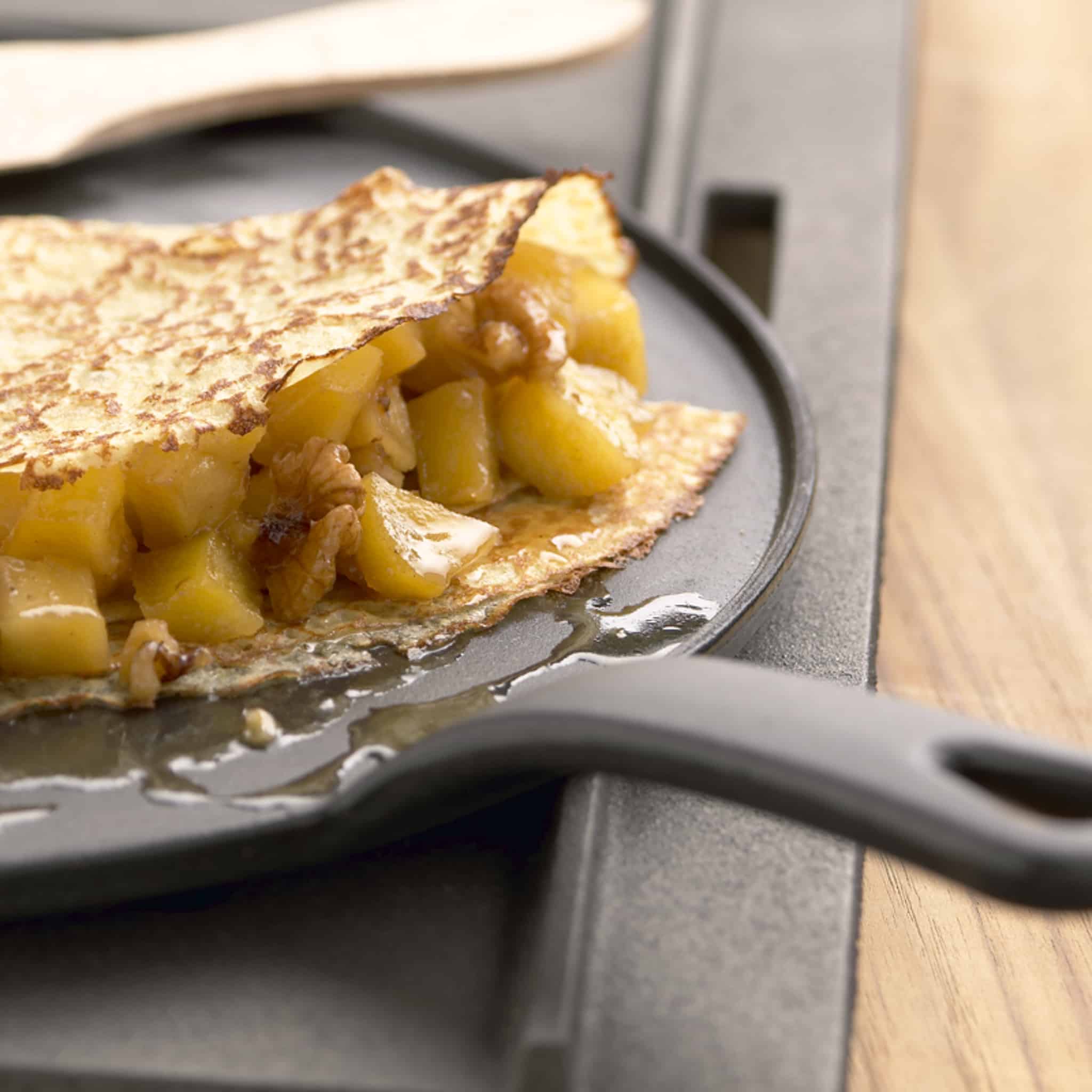 Chasseur Black Cast Iron Crepe Pan, 30cm | Buy online UK – Sous Chef UK