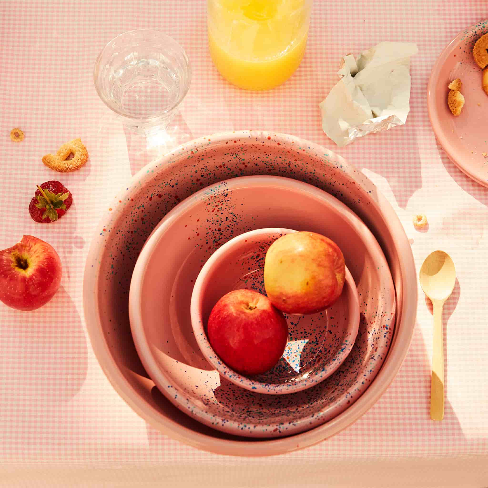 Splatter Fest Enamel Bowl Pink | Buy online UK – Sous Chef UK