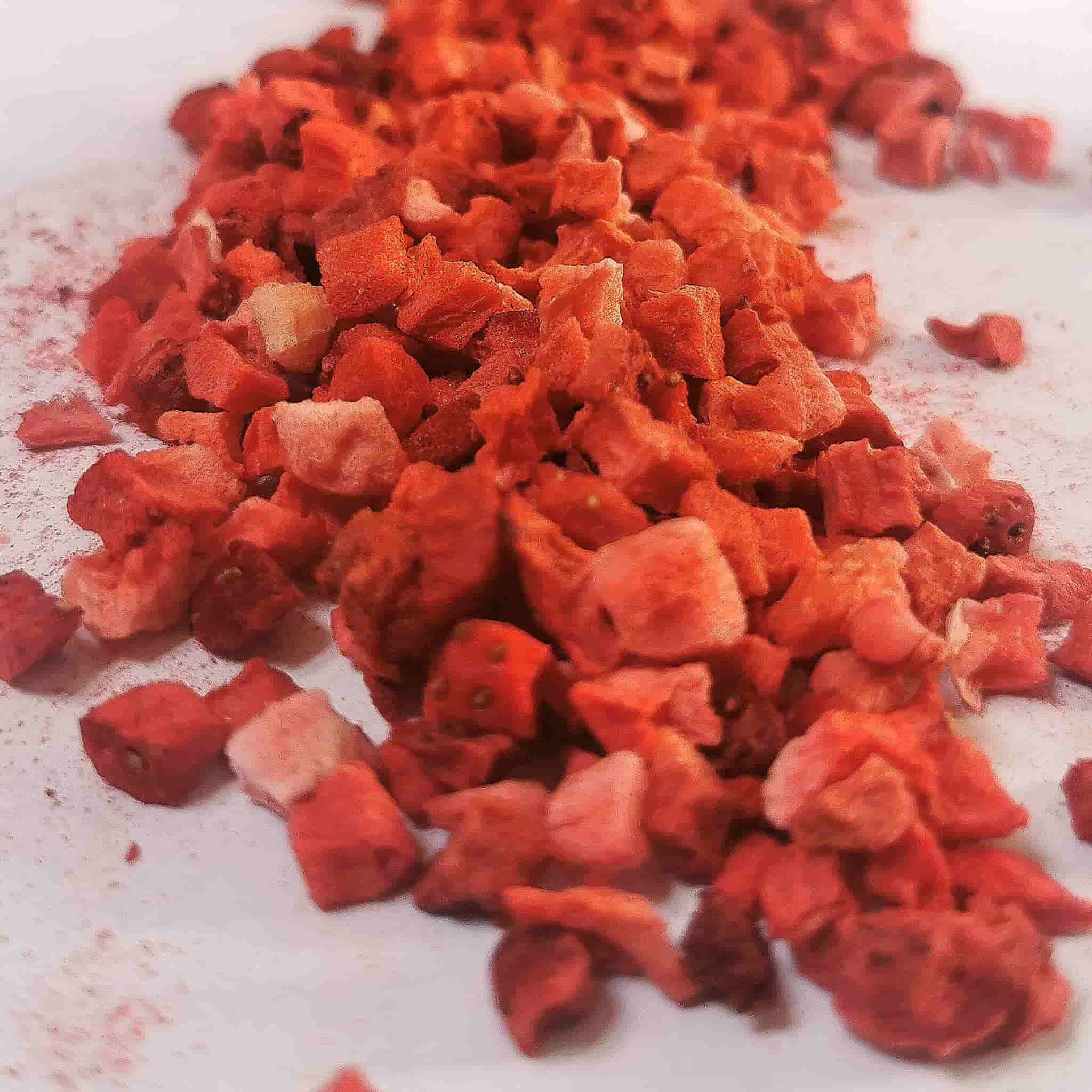 ZingyZoo Freeze Dried Strawberry Pieces 100g | Buy online UK – Sous Chef UK